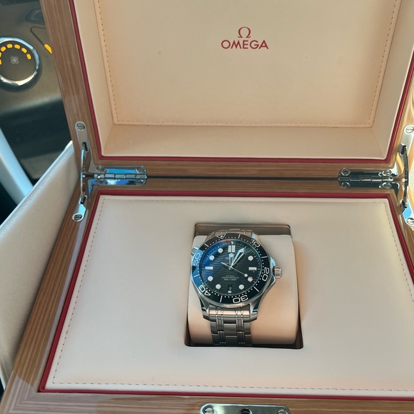 Omega | Accessories | Omega Seamaster Diver Stainless Steel Mens Watch ...